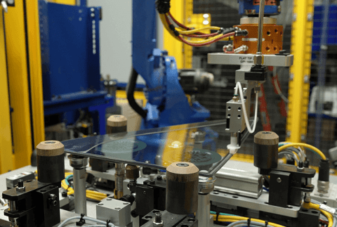 Robotic Adhesive Application - Hil-Man Automation